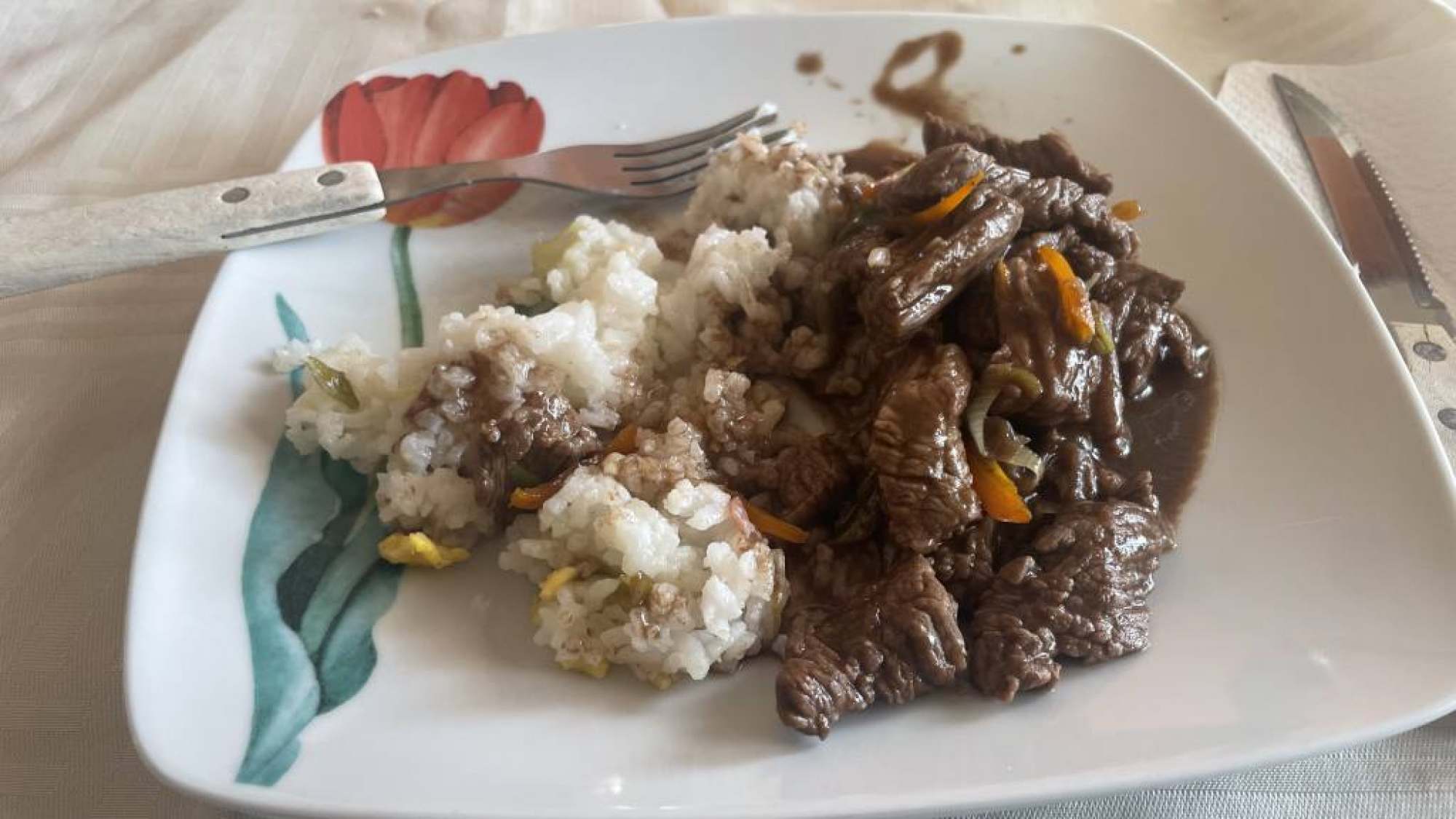 Deliciosa Carne Mongoliana con Arroz Chaufán: Receta Fácil y Rápida ...